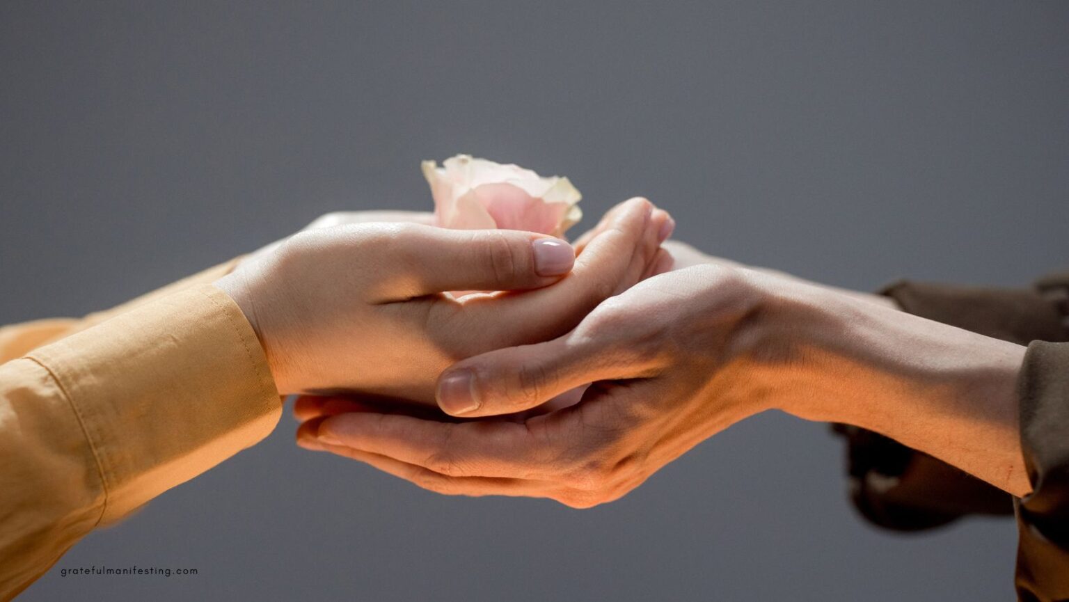 15 Easy, Small Things To Manifest For Beginners
